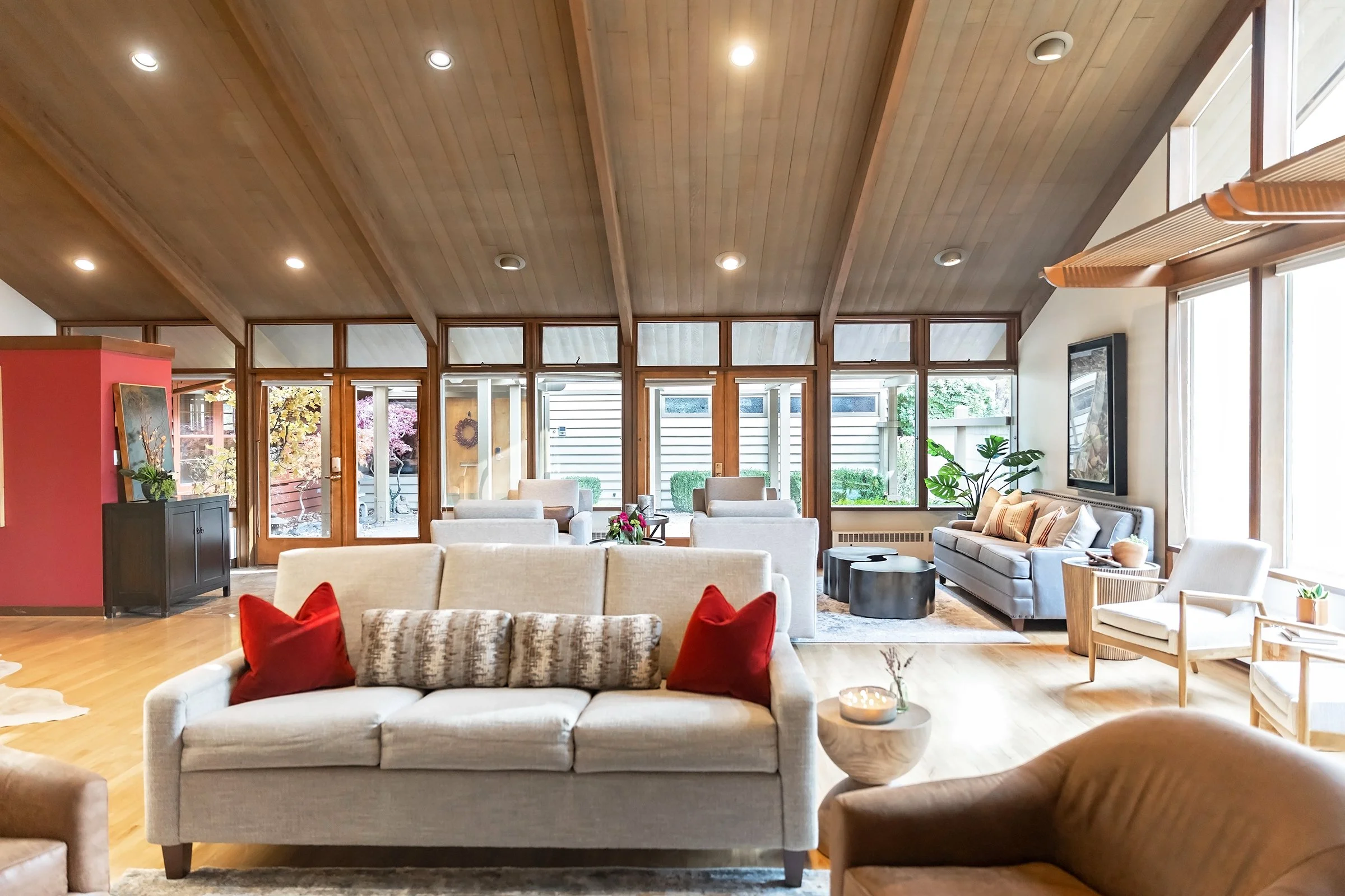 COMMERCIAL GATHERING SPACE - Nest Design Studio