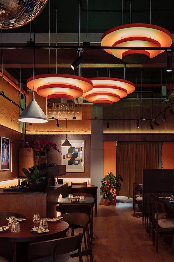 Beats And Booze: 13 Bars With Live DJ Performances For Vibing While You ...