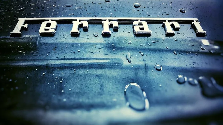 FEATURES — VPS PAINT PROTECTION FILM | About Us