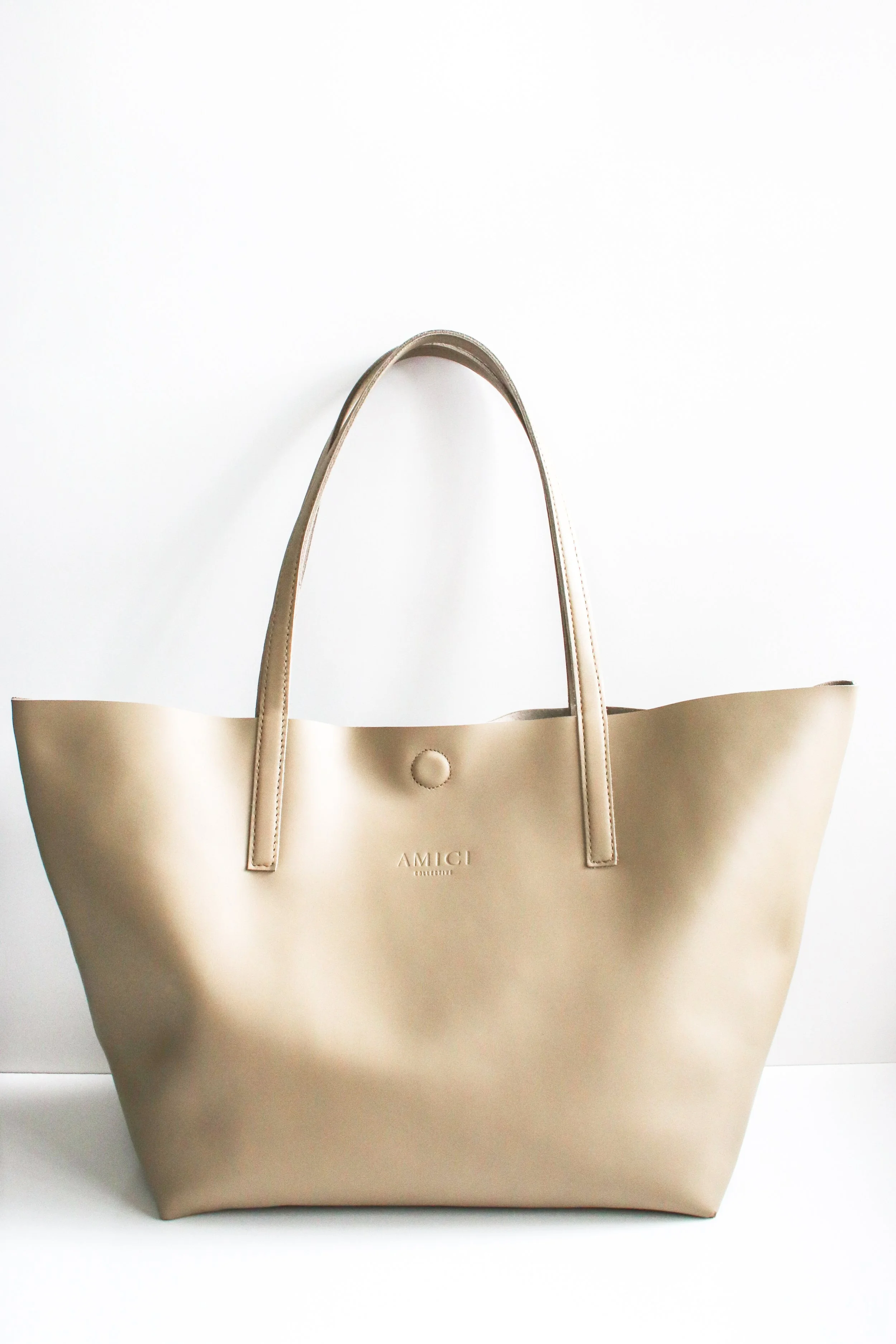 Amici Collective - Premium Leather Travel Bags