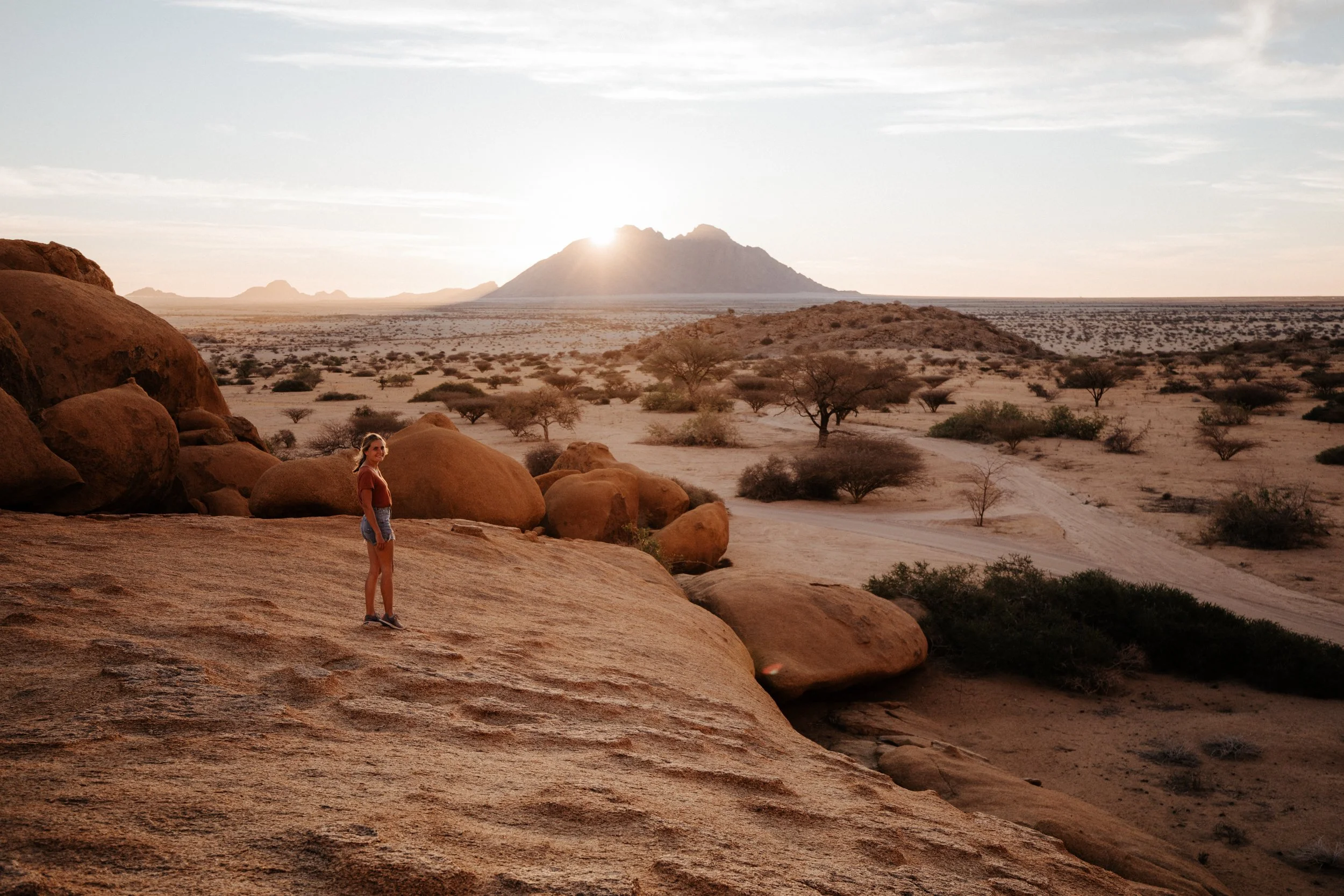 Namibia Roadtrip Teil 3 - Spitzkoppe und Etosha Nationalpark — BERG ZU MEER