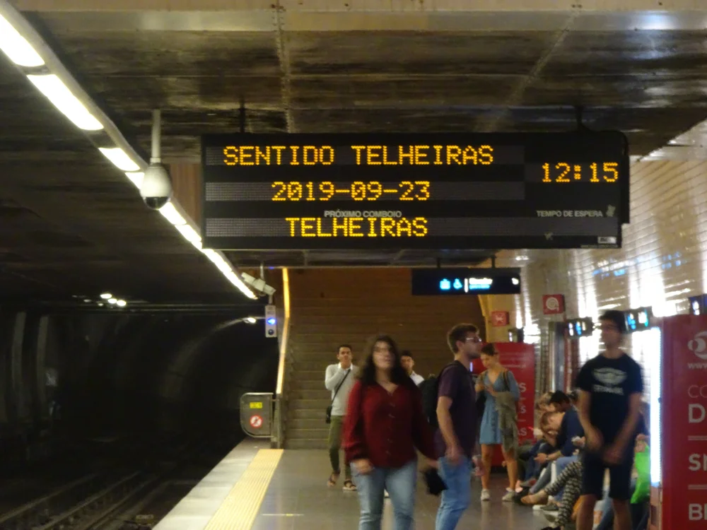 Lisbon Metro — Tunnel Time