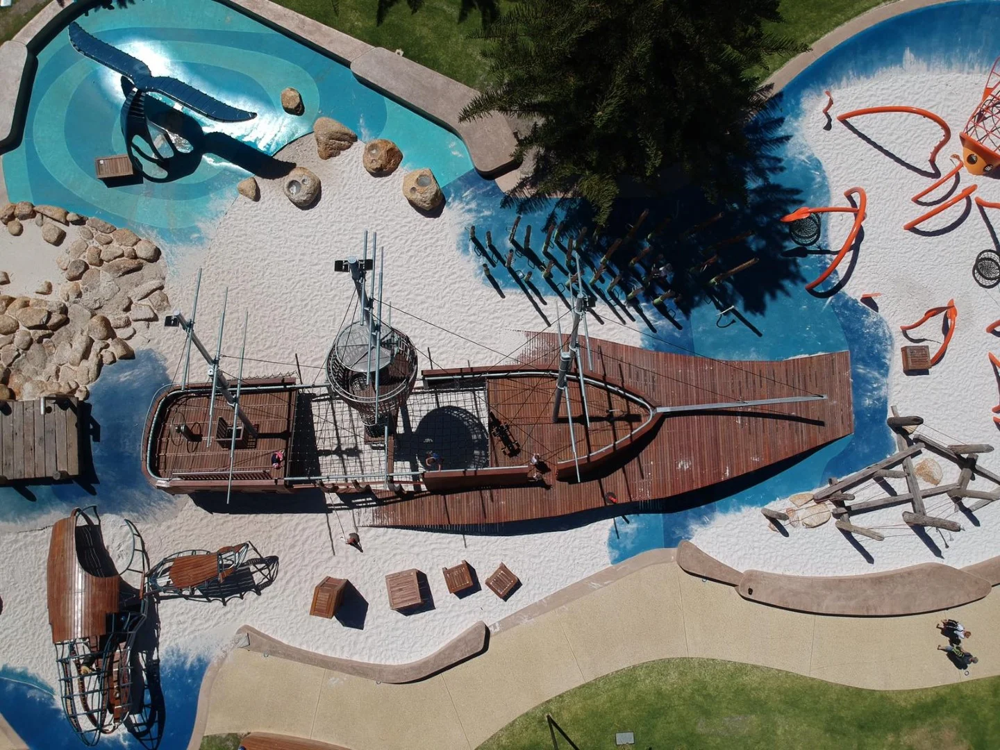 Busselton Foreshore Playspace — PHASE3 LANDSCAPE CONSTRUCTION
