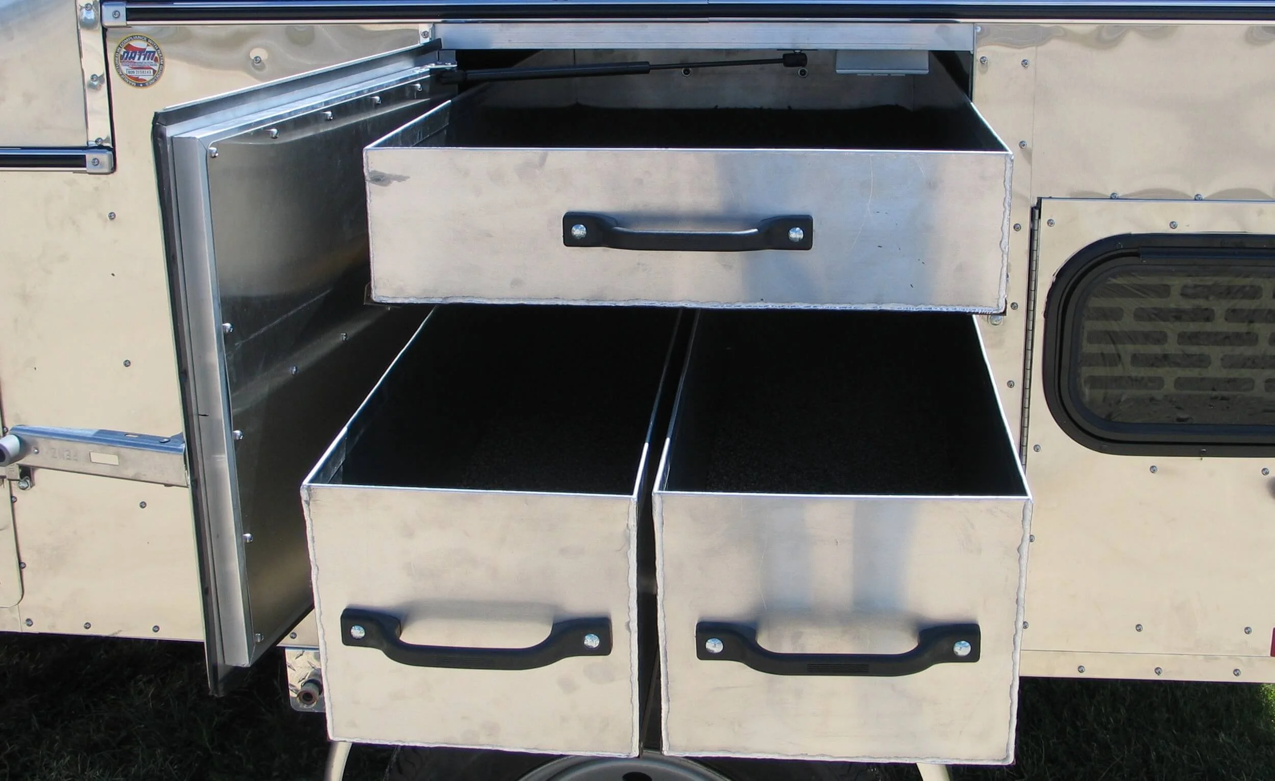 Airliner Dog Trailer for Sale | Jones Trailers