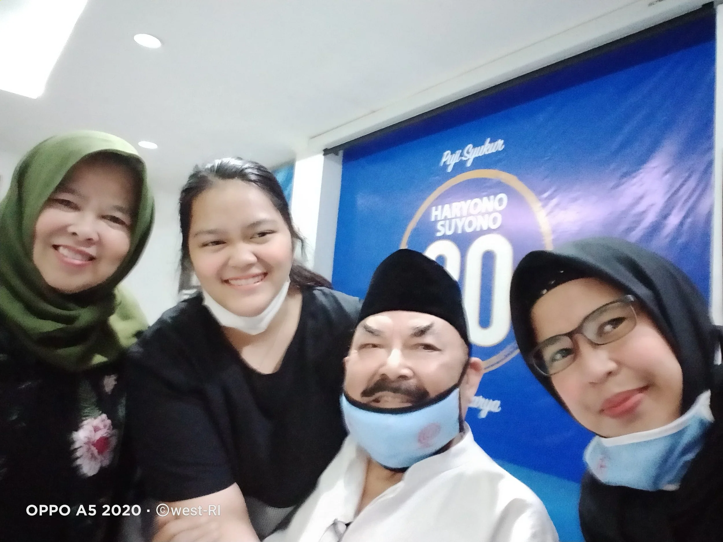 Matursembah nuwun Prof Haryono Suyono atas Teladan dan Didikannya ...