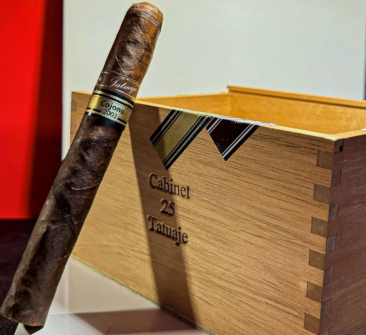 Cigar Reviews — Helios Cigar Lounge