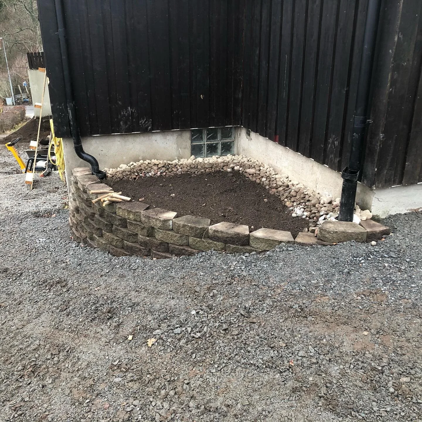 INSTAGRAM — Lillegräv