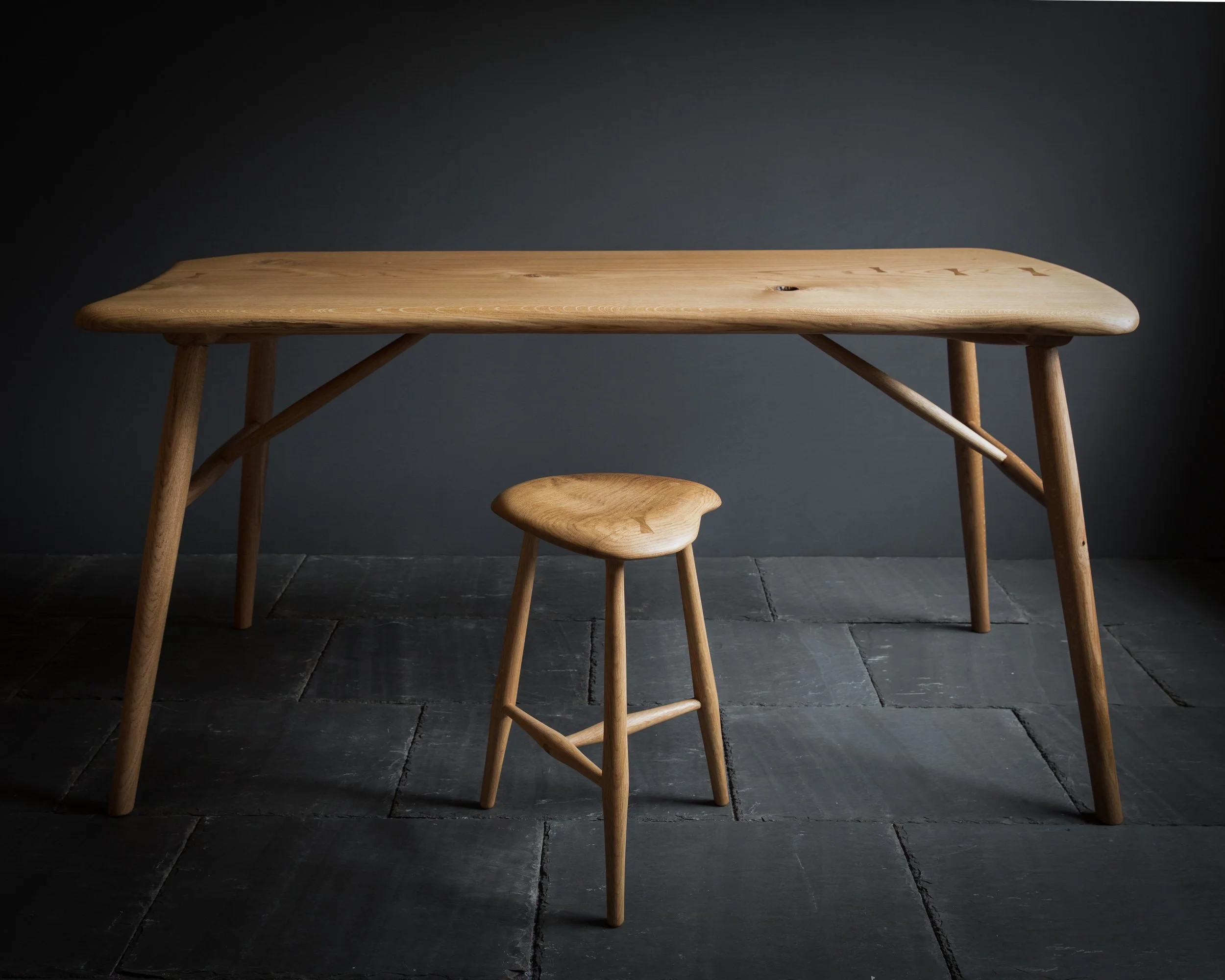 Handmade furniture : Oak dining table — BOBBY MILLS STUDIO