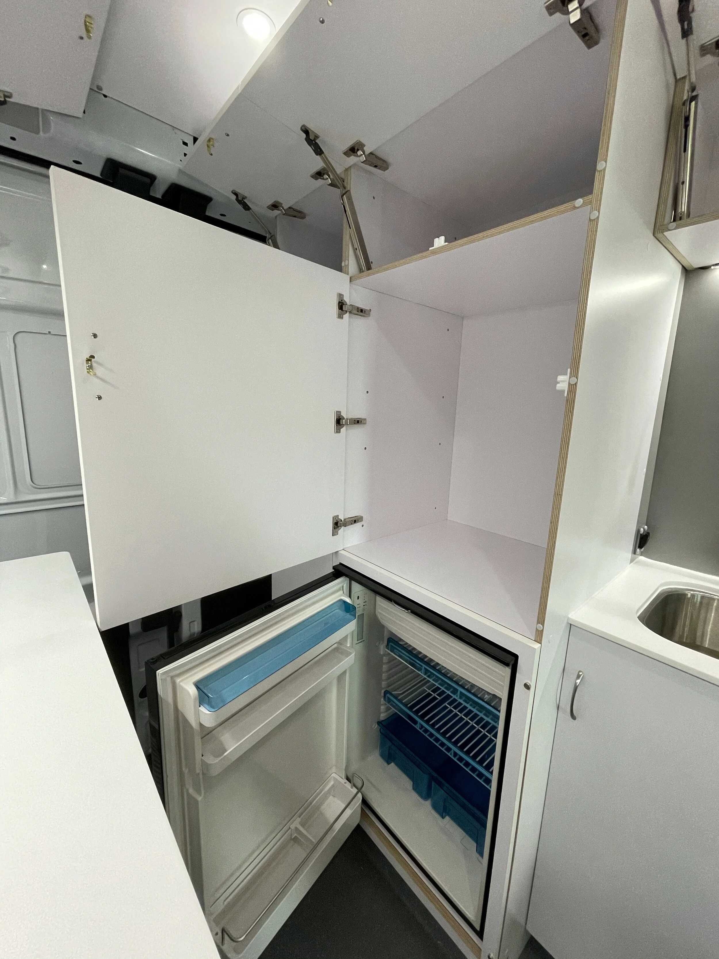 Mobile Medical Van Conversion - Contravans