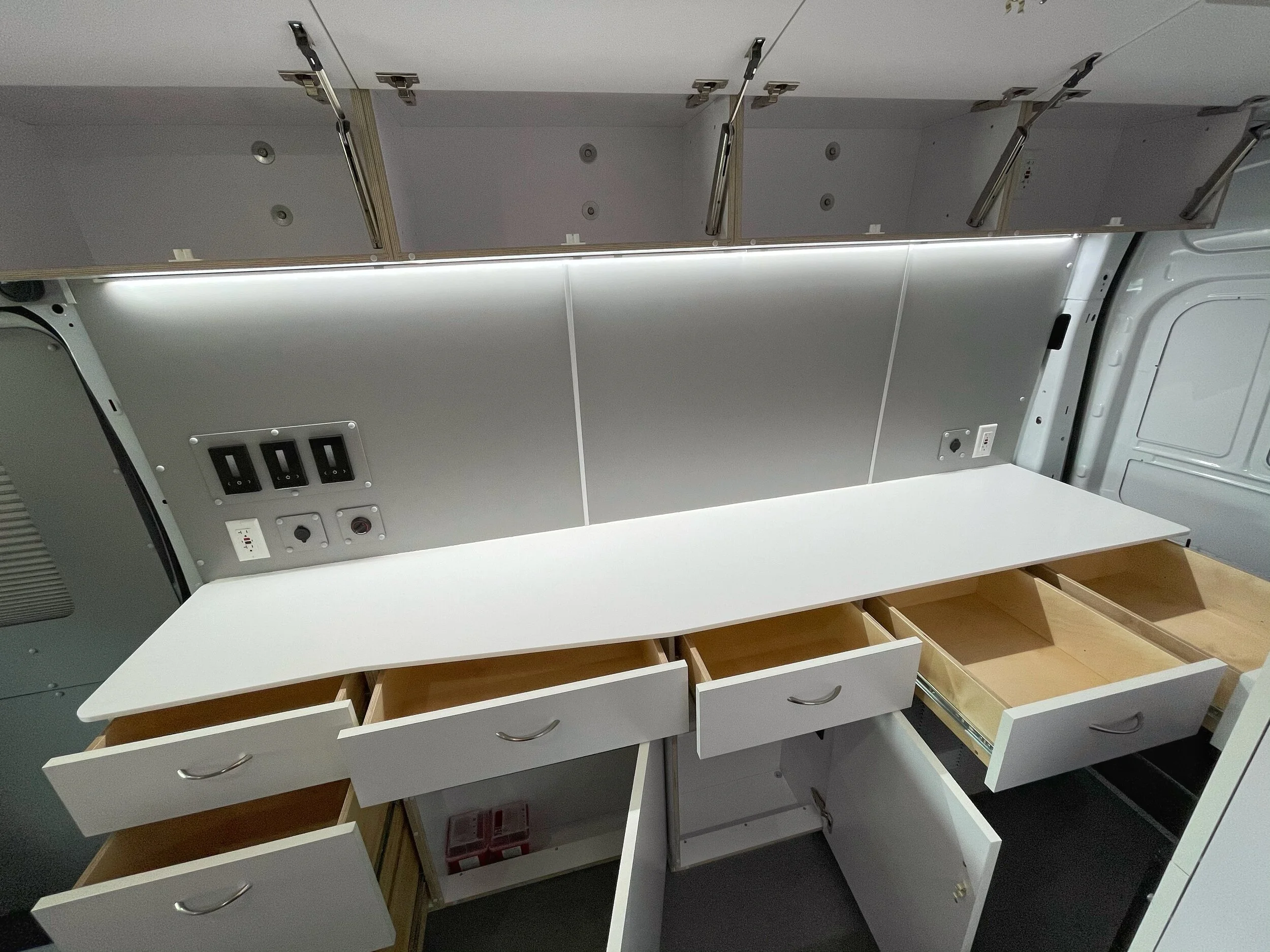 Mobile Medical Van Conversion - Contravans