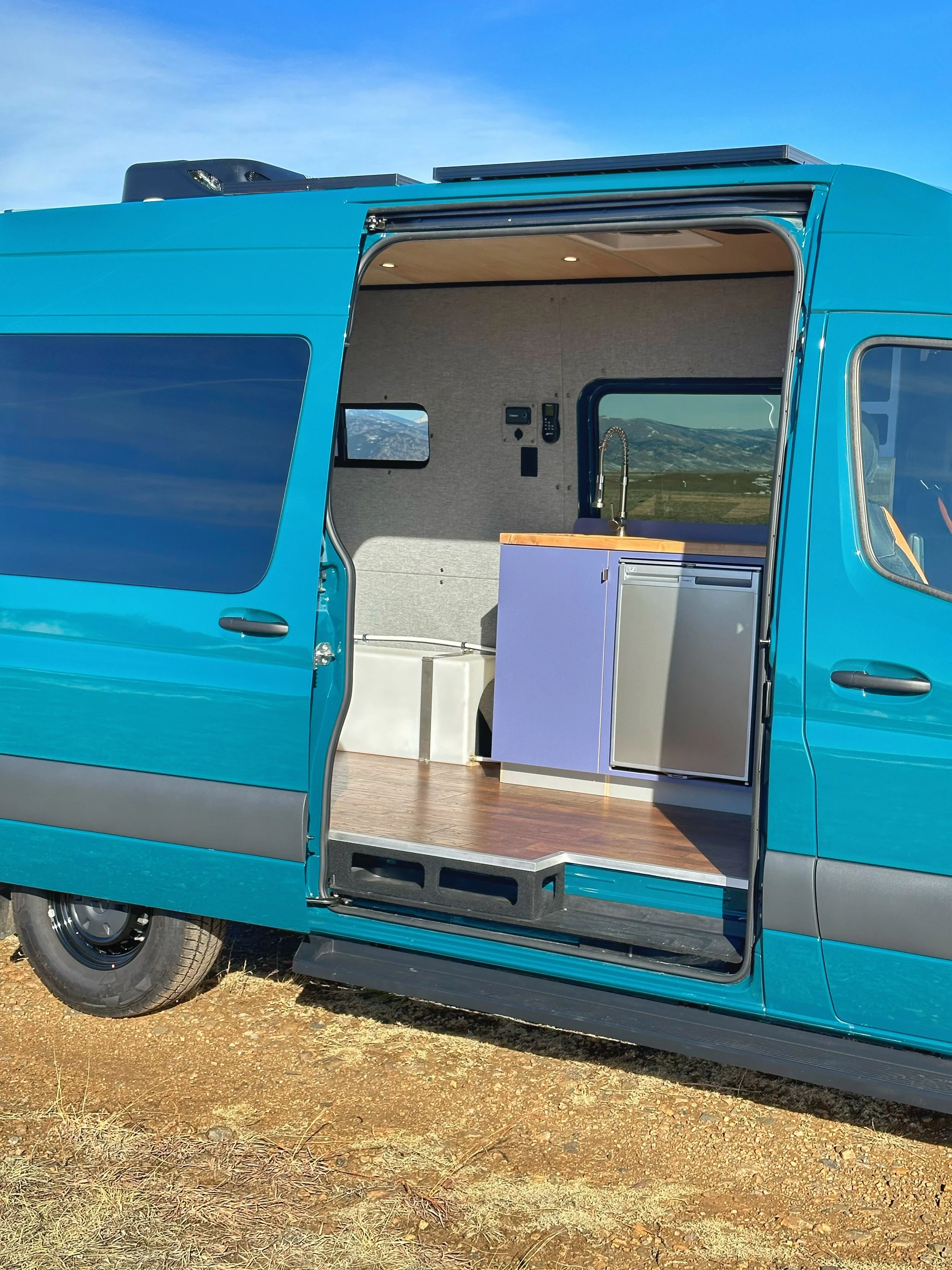 144" Mercedes Sprinter Campervan Jump Start - Contravans