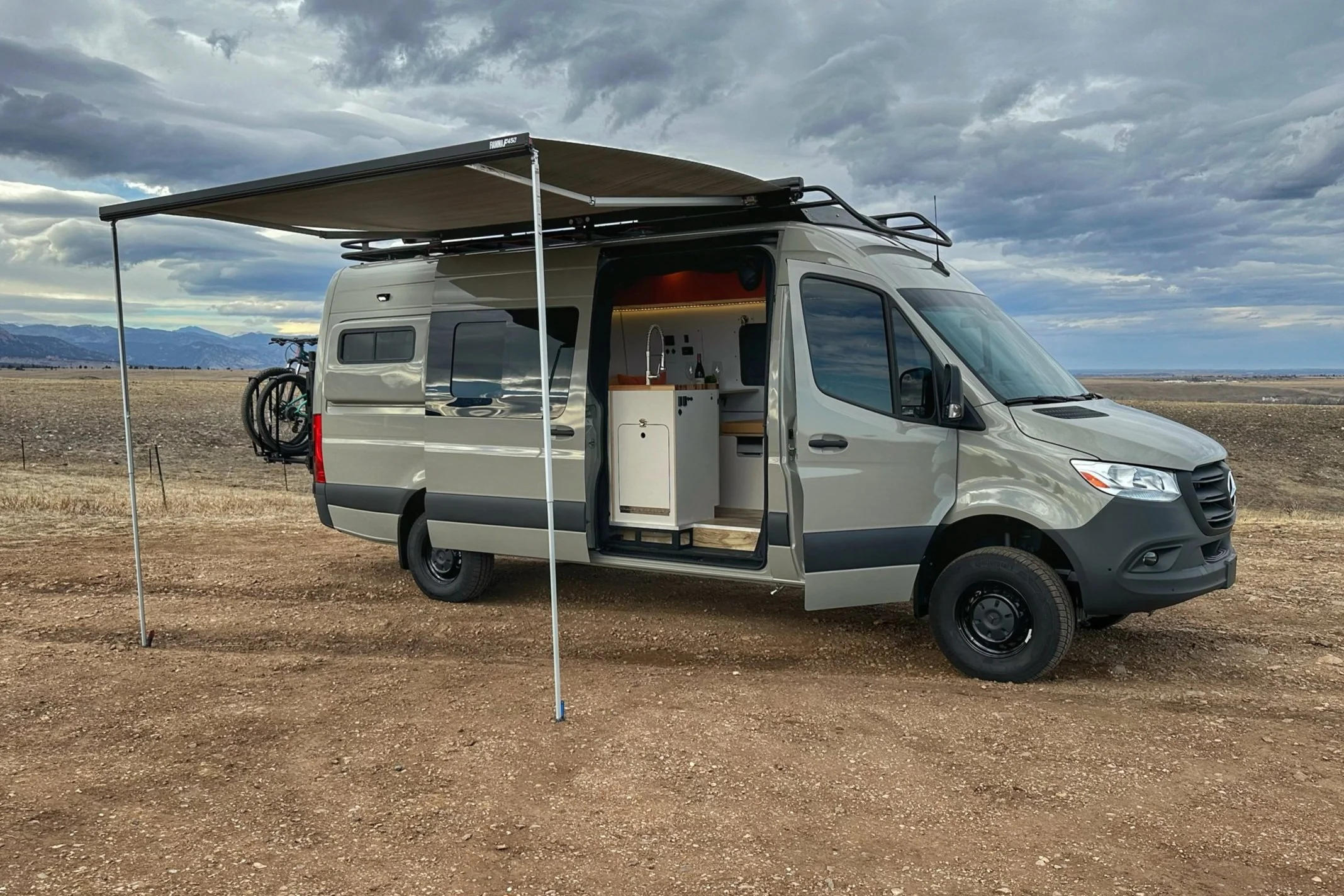 Mercedes Camper Van 170" Sprinter - Contravans