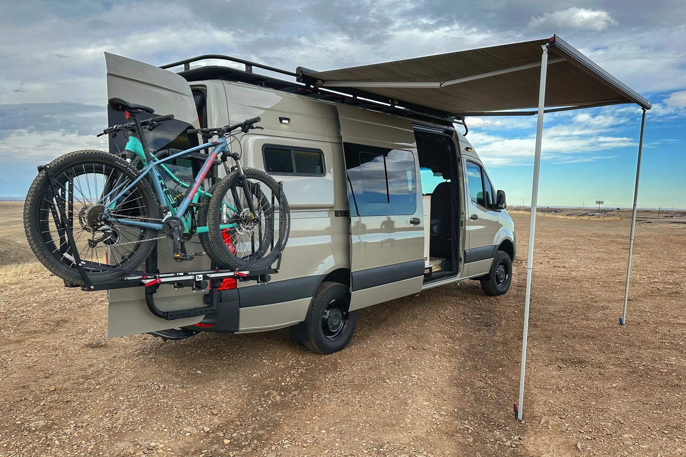 Mercedes Camper Van 170" Sprinter - Contravans