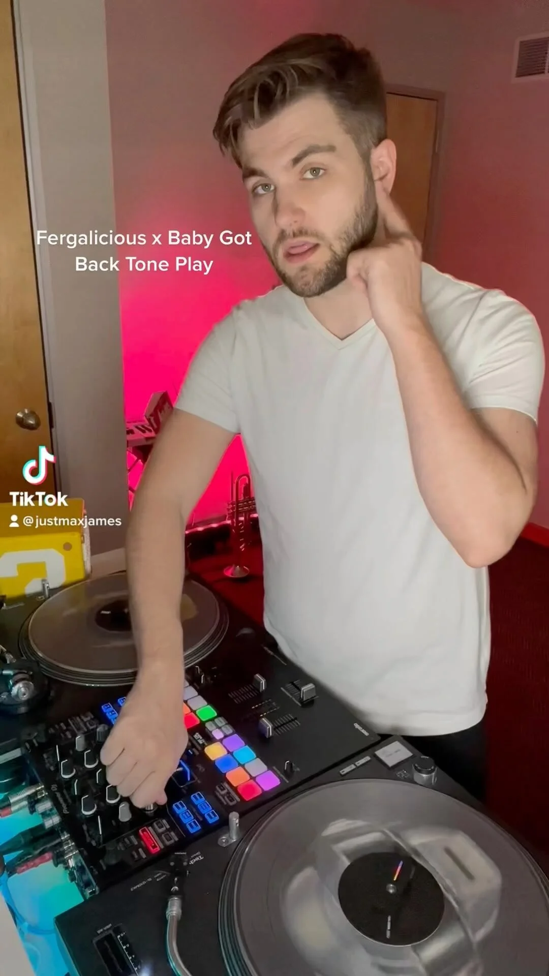 DJ Max James | KC Nightlife DJ | Kansas City Wedding DJ