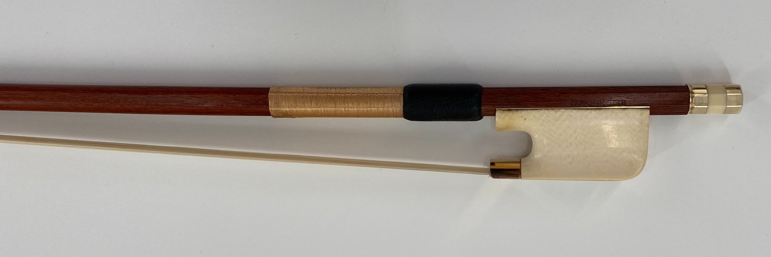 RKT-2613 Reid Hudson Gold Mounted Cello Bow