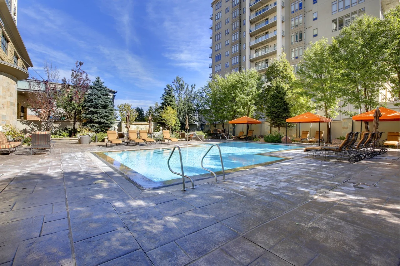 Amenities — The Landmark