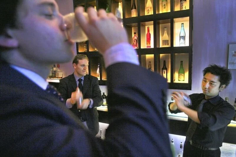 Murasaki Sake Lounge — Van Paugam
