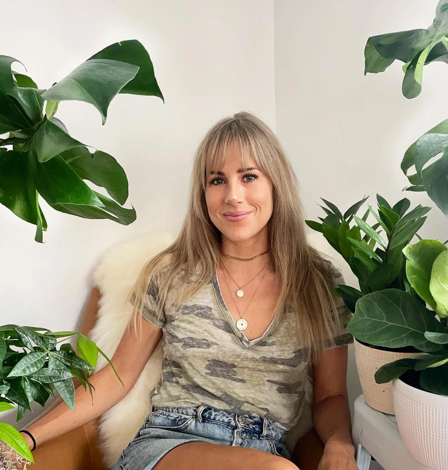 Megan Bruneau | Therapist. Executive Coach. Speaker.