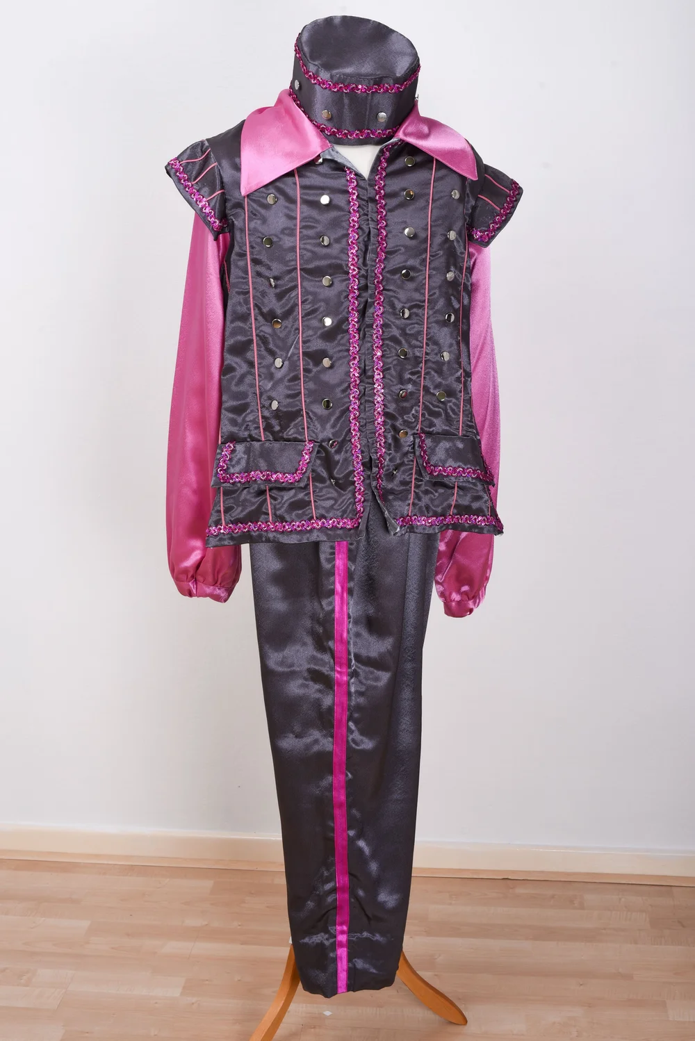 Costume Hire - Cinderella | Hot Rock