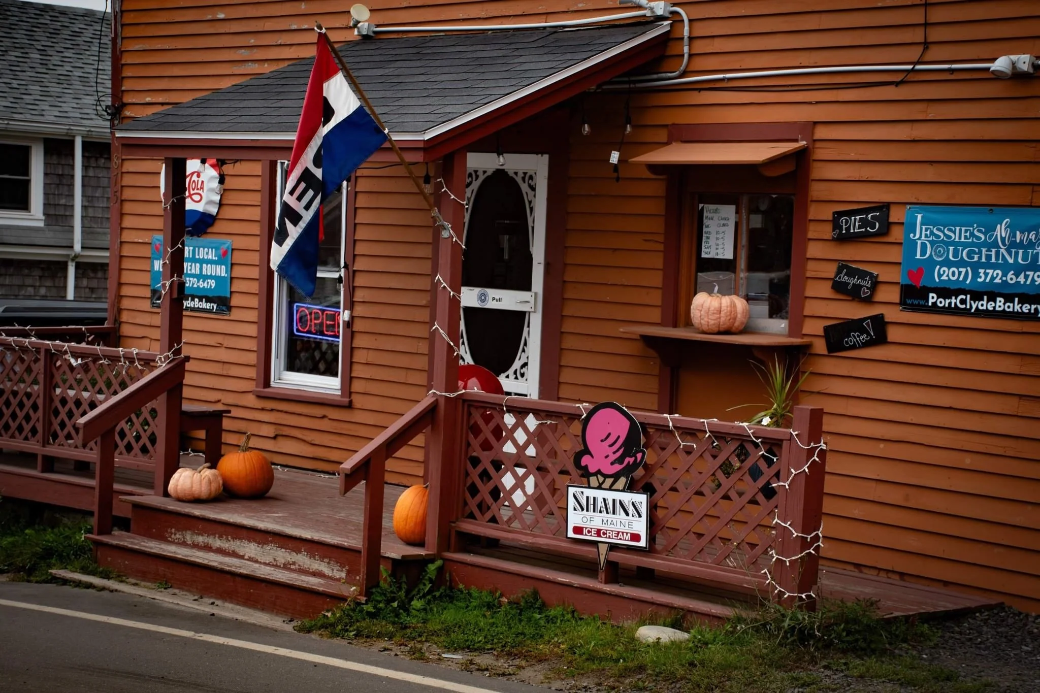Village Ice Cream & Port Clyde Bakery