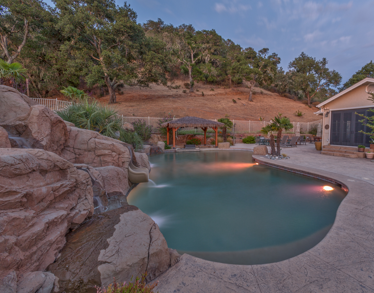 Santa Lucia — Backyard Visions