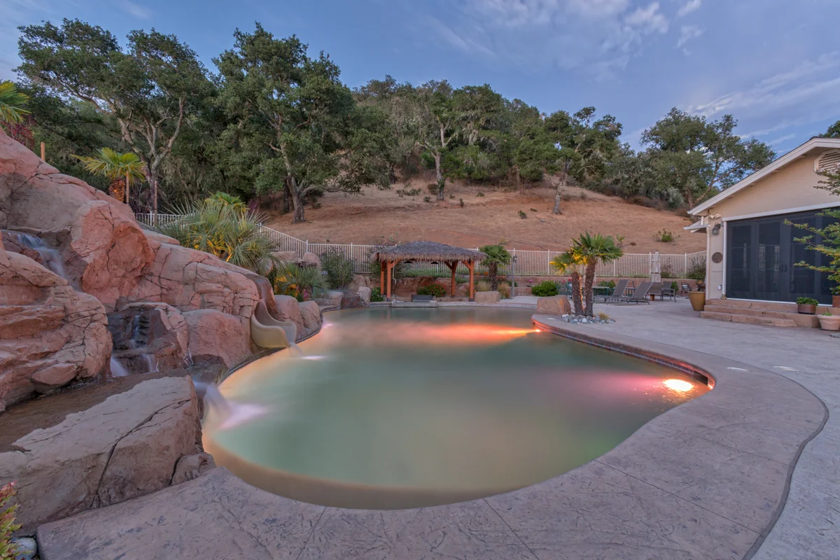 Santa Lucia — Backyard Visions