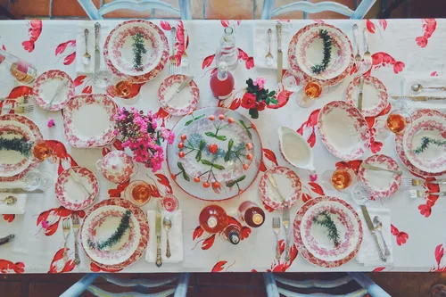 Rosé Party : How To Throw a Wine Party with Rosé — Jolie Goodnight
