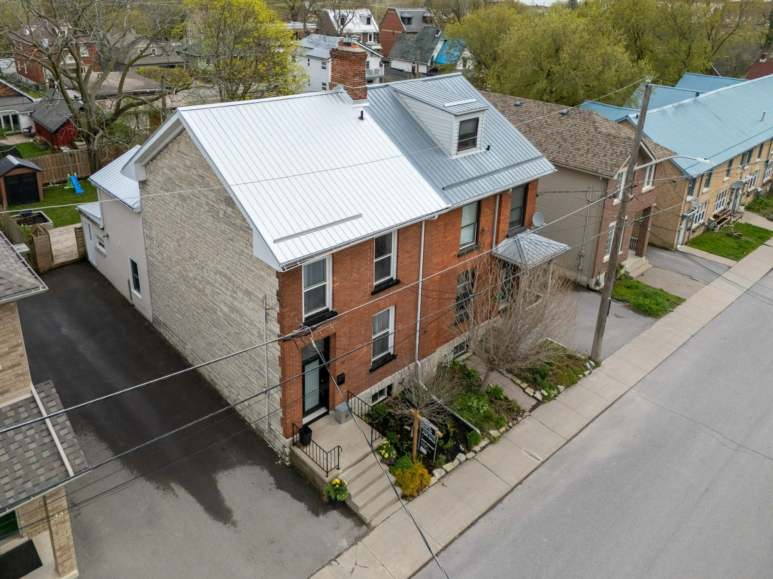 29 Charles St - SOLD — Mark Sinnett