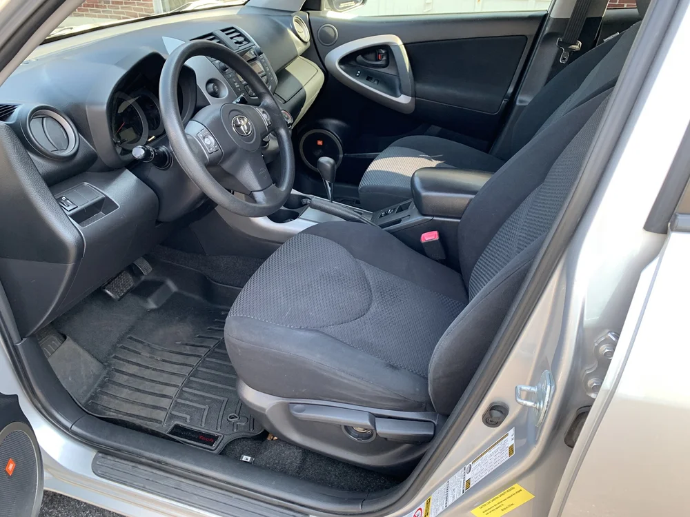 Toyota Rav4 2008 Interior