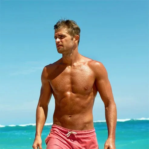 Male Spray Tanning — Vanilla Sugar Day Spa Services l Peoria Illinois