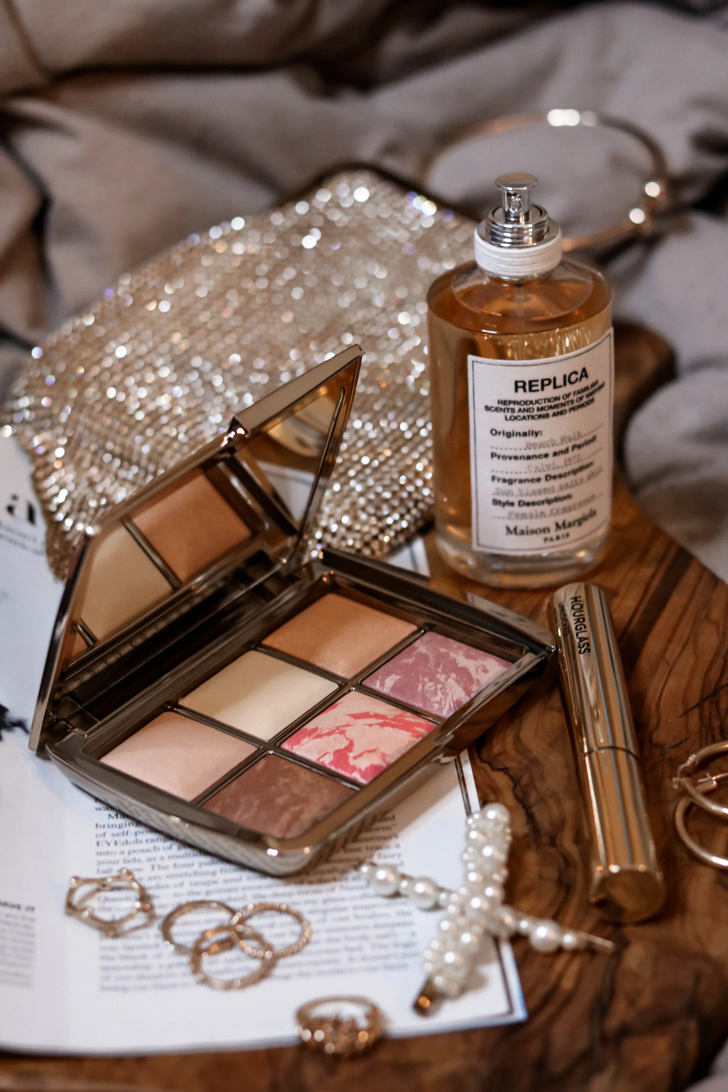 Hourglass Makeup Review | Saubhaya Makeup