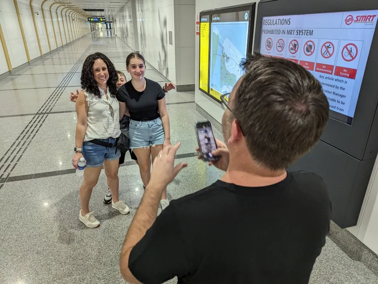 A Complete Traveler’s Guide to Singapore’s Public Transport — Hello ...