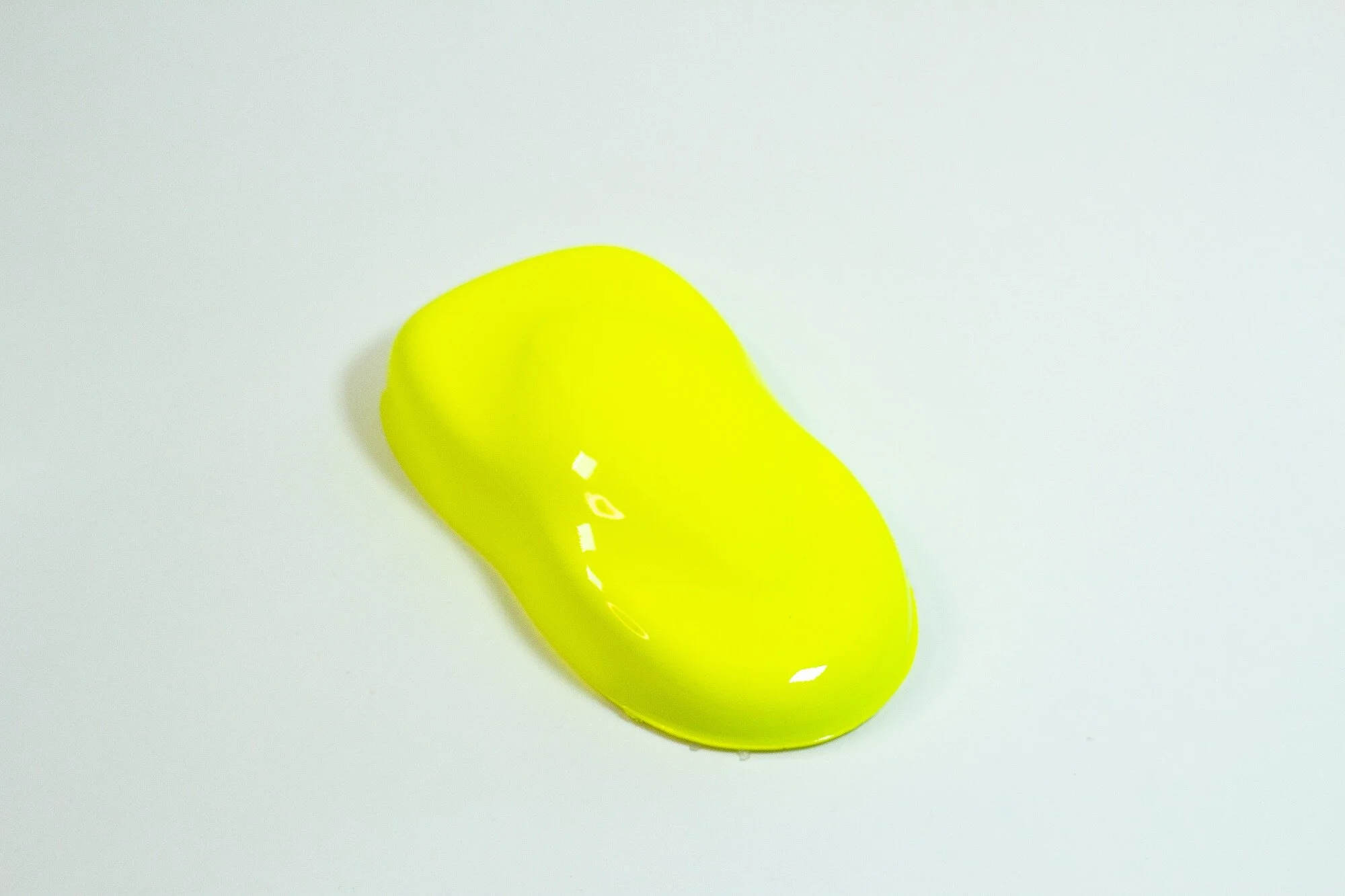 Mellow Yellow 1:1 Neon Paint — Tropical Glitz