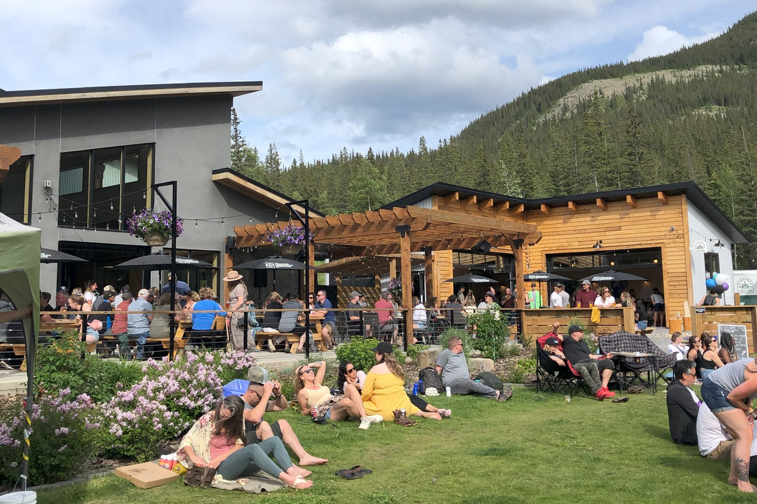 APPLY — 124 Grand Market Edmonton