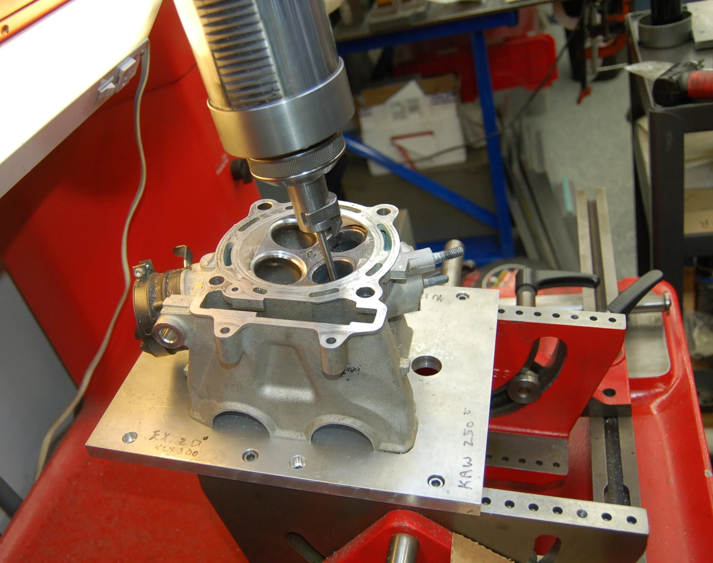 4-STK Cylinder Head Center — Duncan Racing