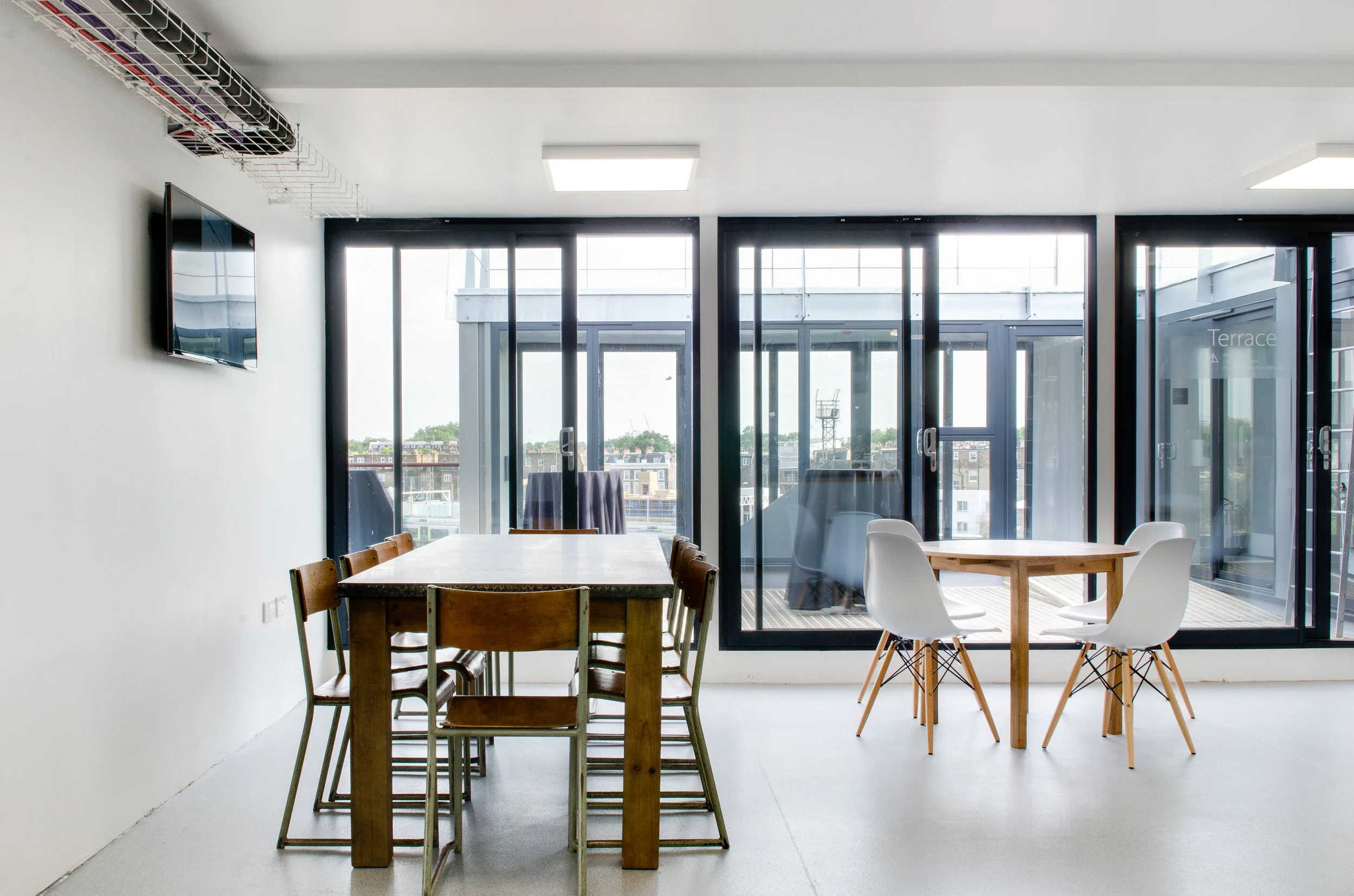 Roundhouse Administration Building — CONTAINER CITY™