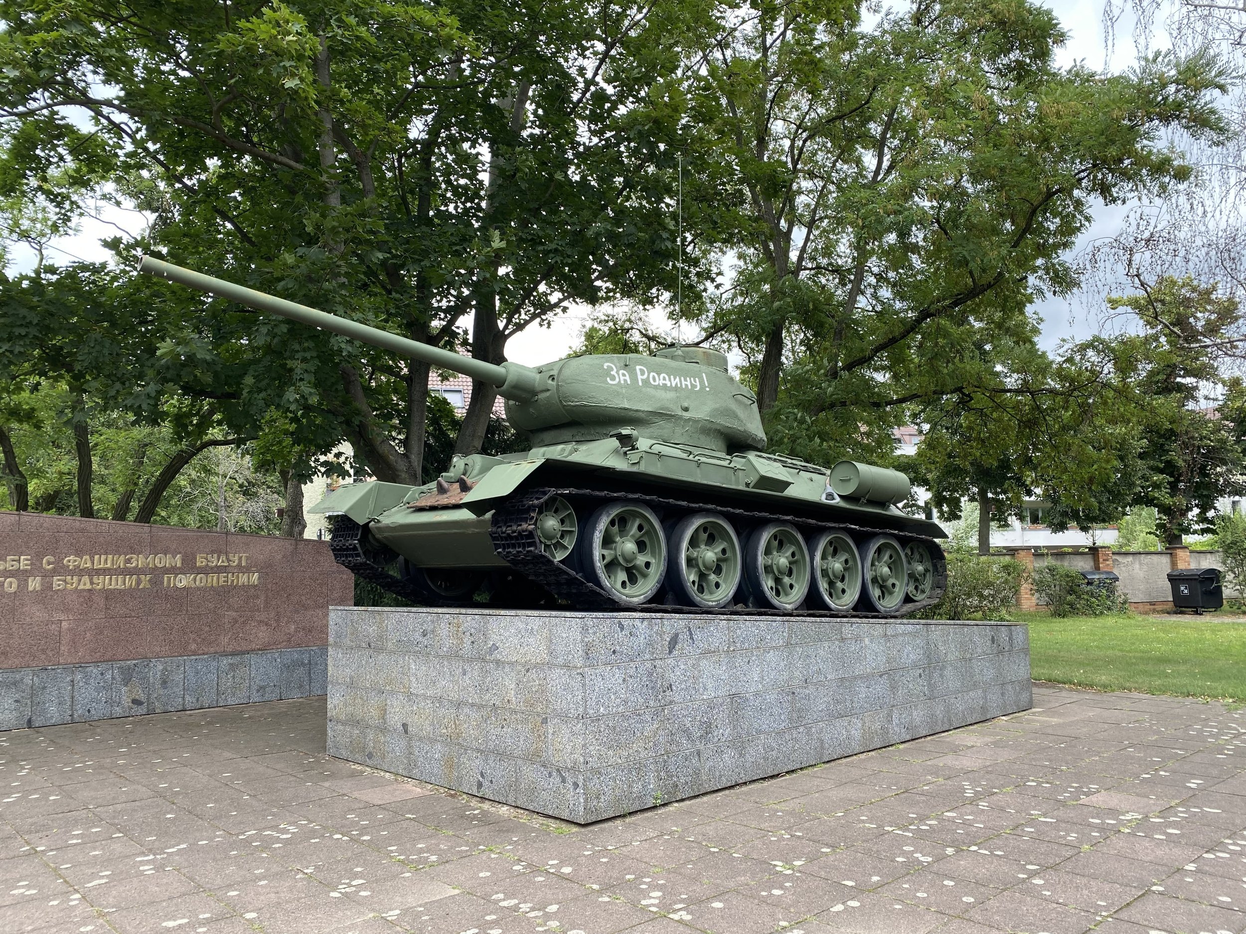 Top World War II Museums in Berlin: A Visitor's Guide — On the Front Tours
