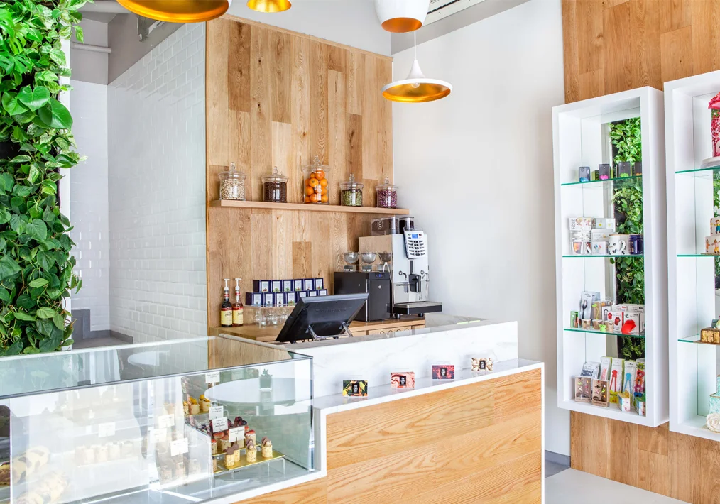 The Cake Bar — Bloom Branding I Female-focused brand consultancy