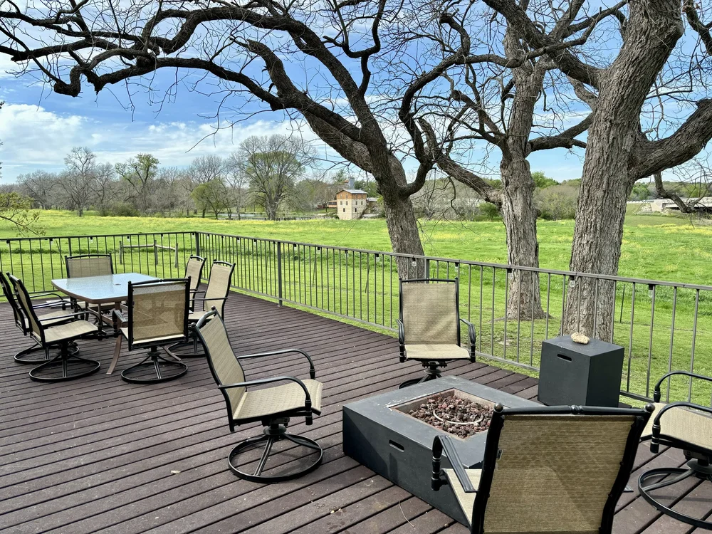 4-5 Bedrooms — Summers Mill