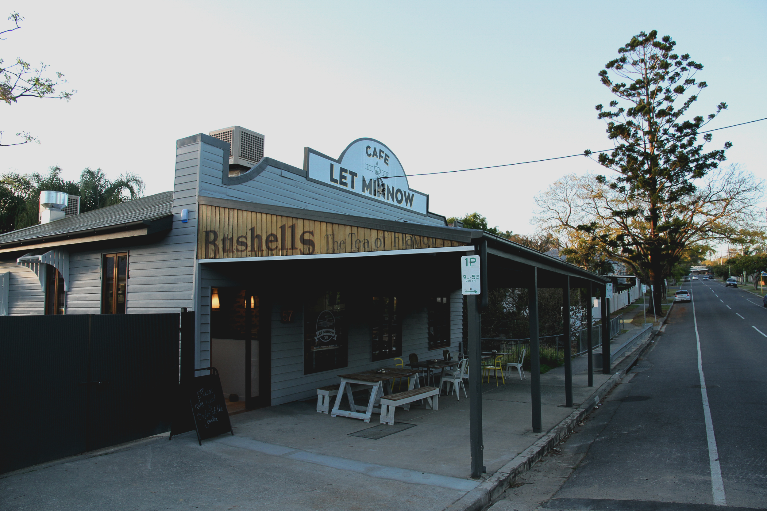 Home — LET MINNOW CAFE & BAR- The Northsides Best Kept Secret