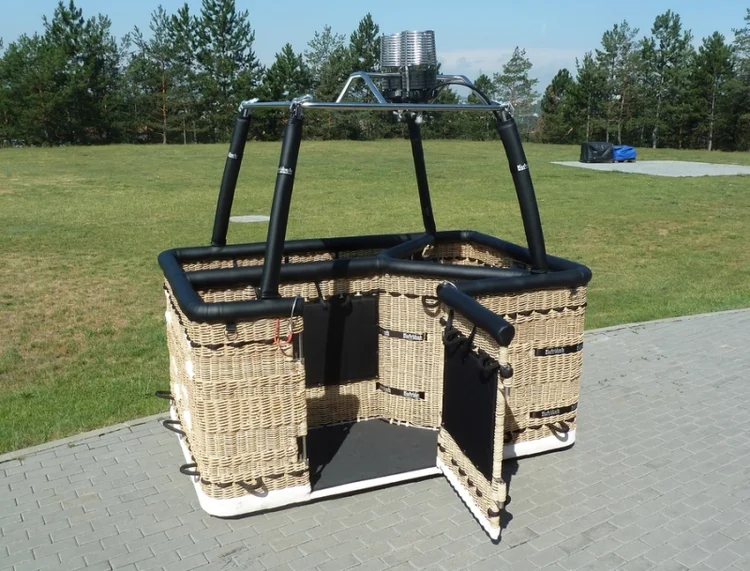 Kubicek Balloons UK - Hot air Balloon & Inflatable Manufacturer