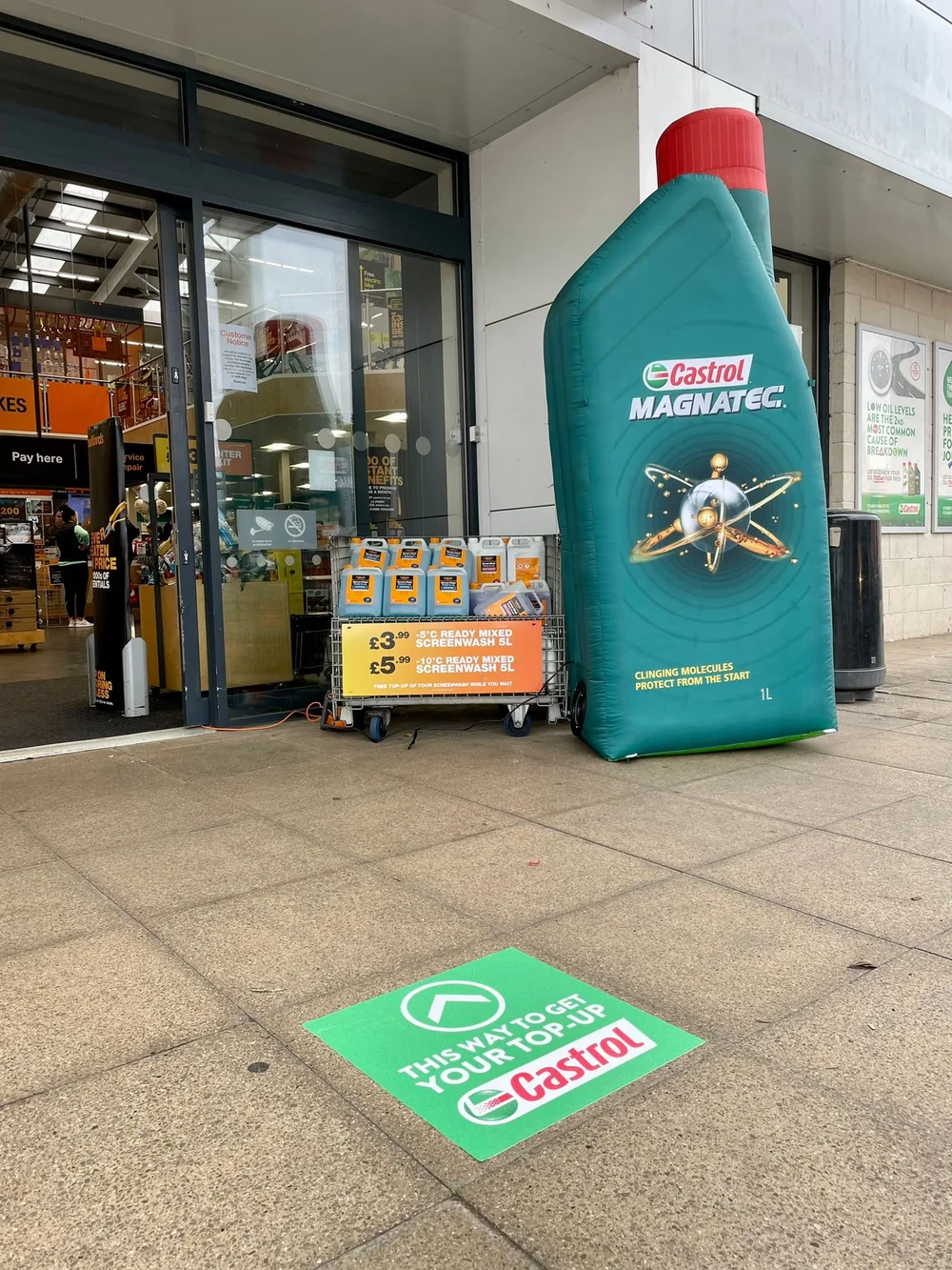 Giant Replica Inflatable Oil Bottle for Castrol Oil — Kubicek Balloons UK