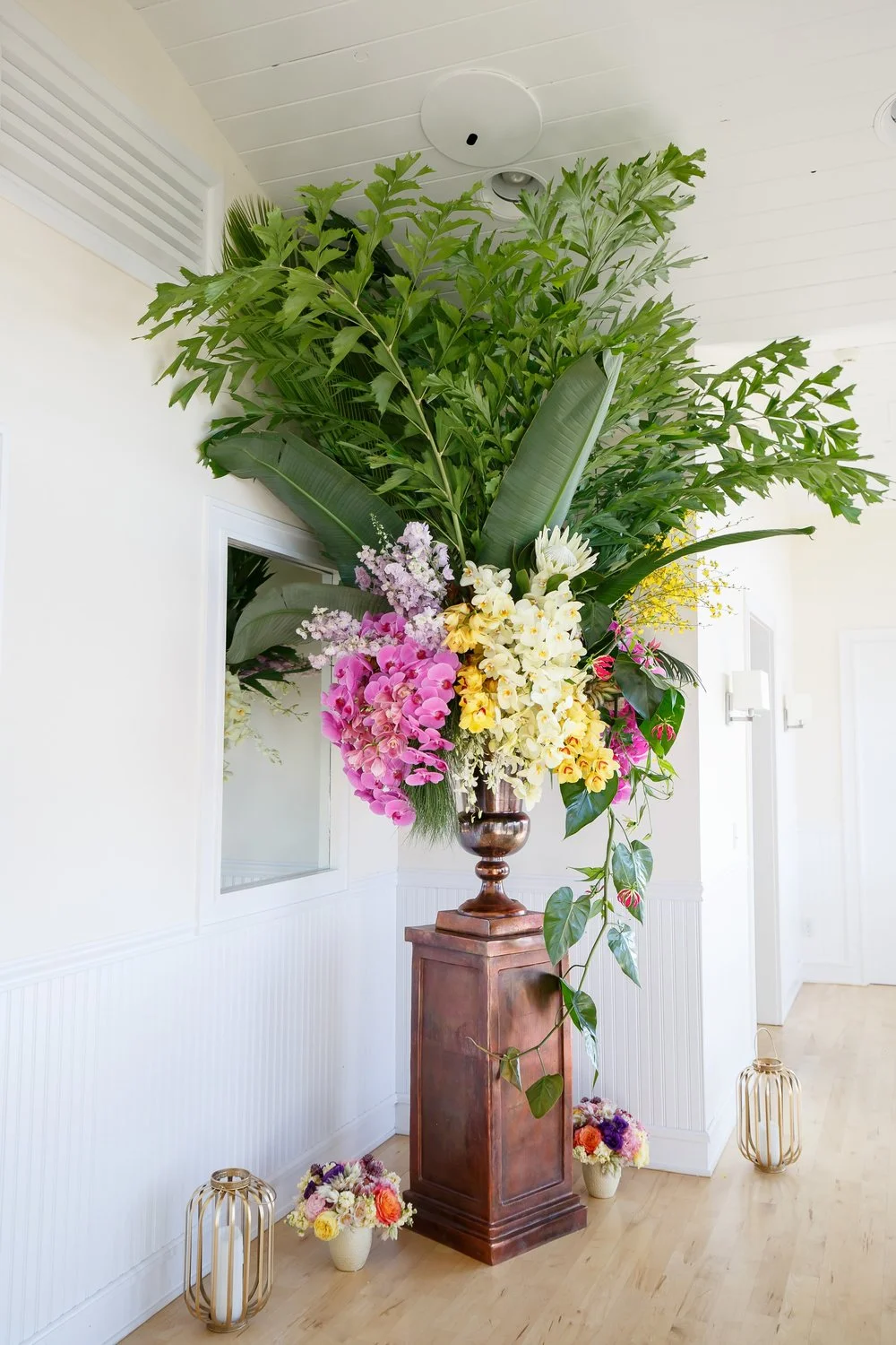 4 Tips on Creating a Dramatic Entranceway from an Event Designer