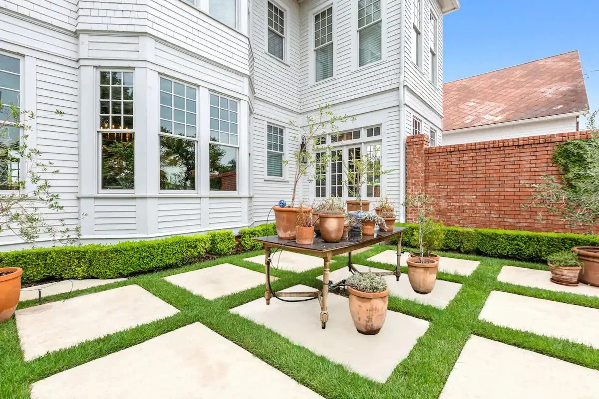 Home Tour :: the Historic Dr Pepper House in Waco, TX — The Grit and Polish