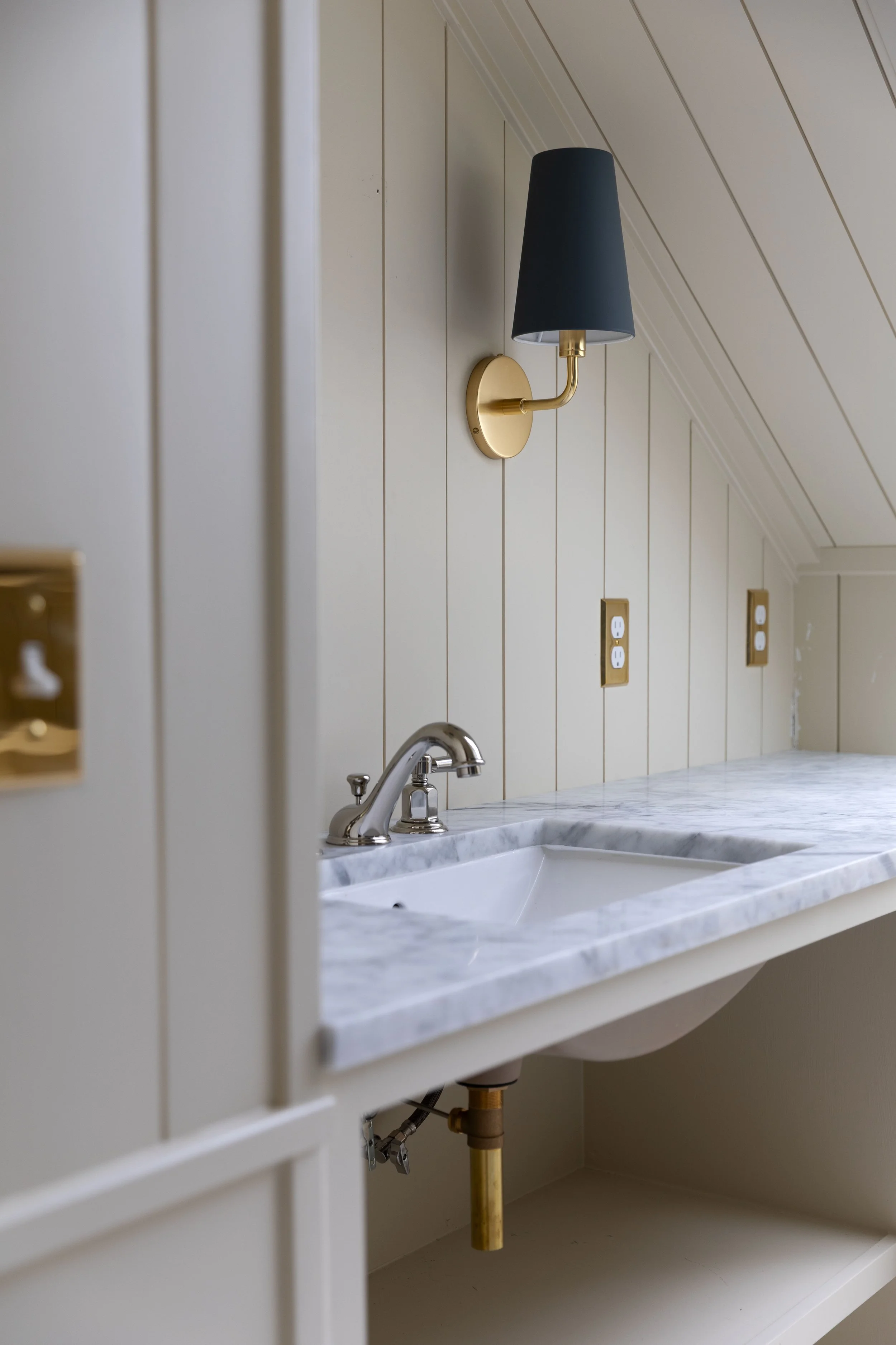 Hill House Bathroom Reno Progress: Paint, Lighting, Countertops & all ...