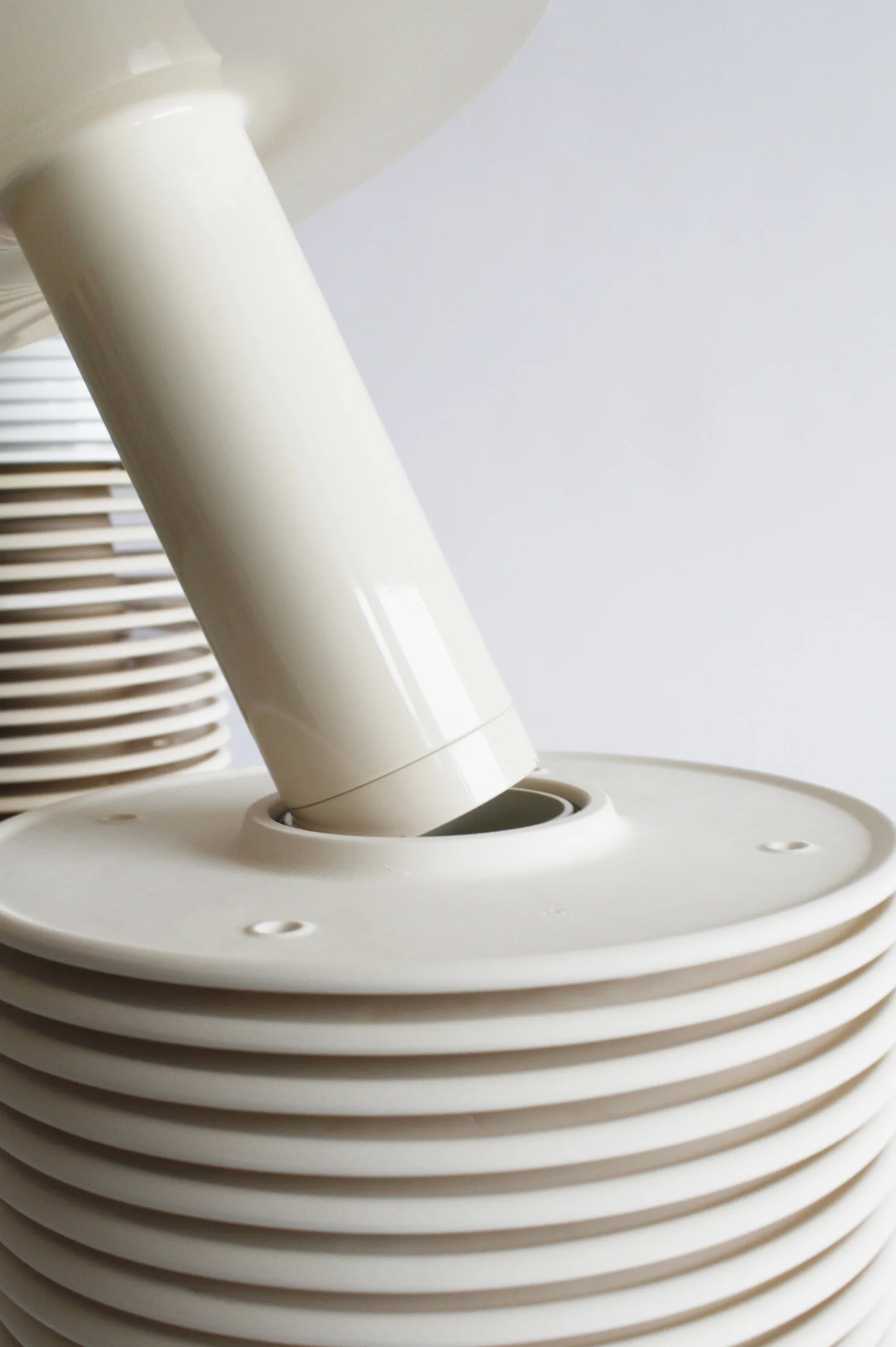 HUMIDIFYING VASE — MING DESIGN STUDIO