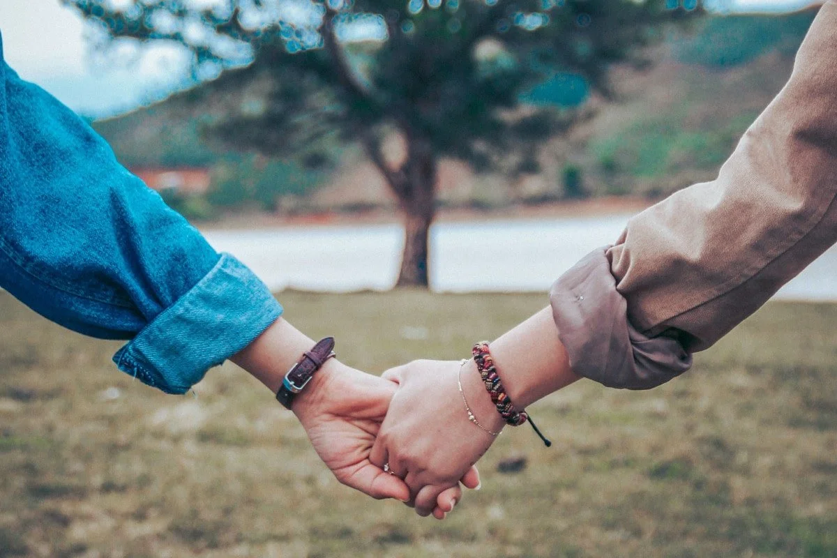 A Comprehensive Guide to Loyalty in a Friendship — What's Danny Doing?