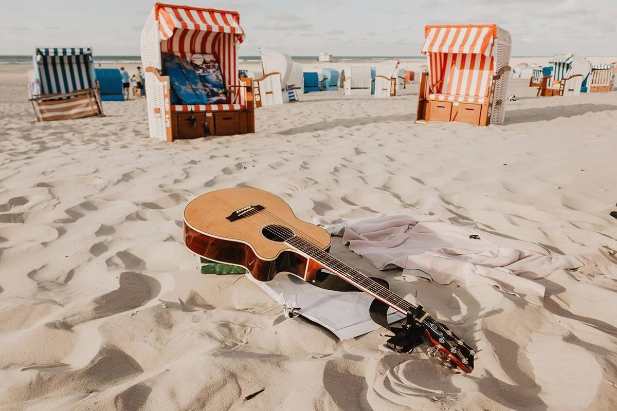 40 Top Tropical Songs, Beach Songs, and Other Happy Playlist Ideas ...