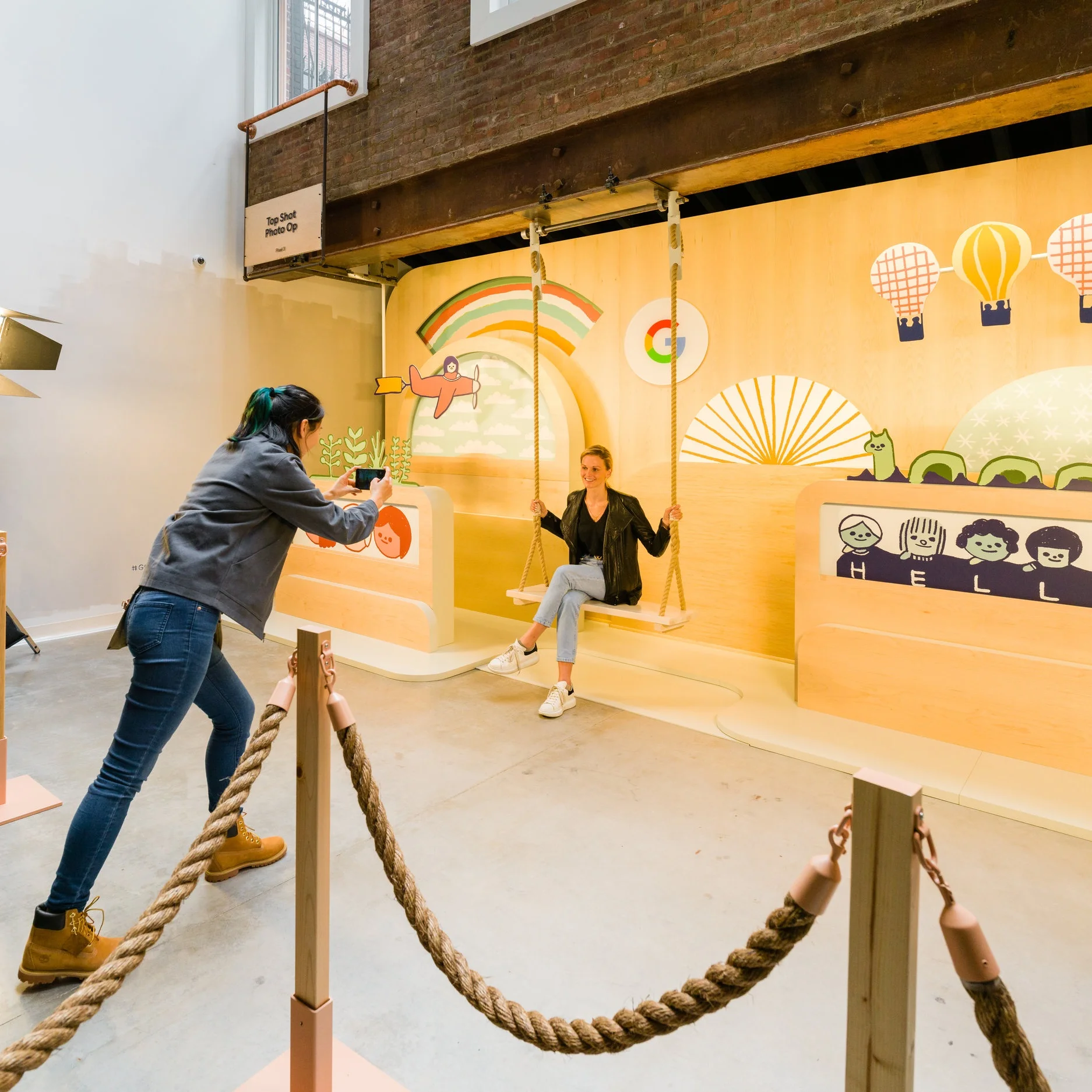 Deeplocal – Google Hardware Store