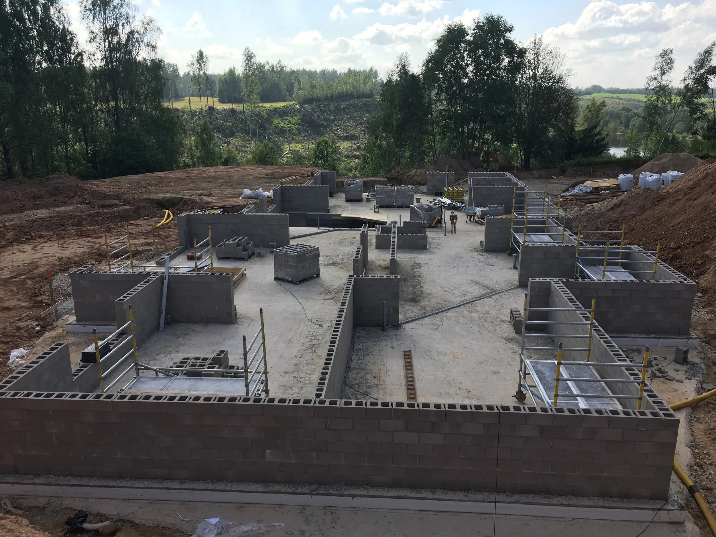 GS INVEST / ARTEL DG